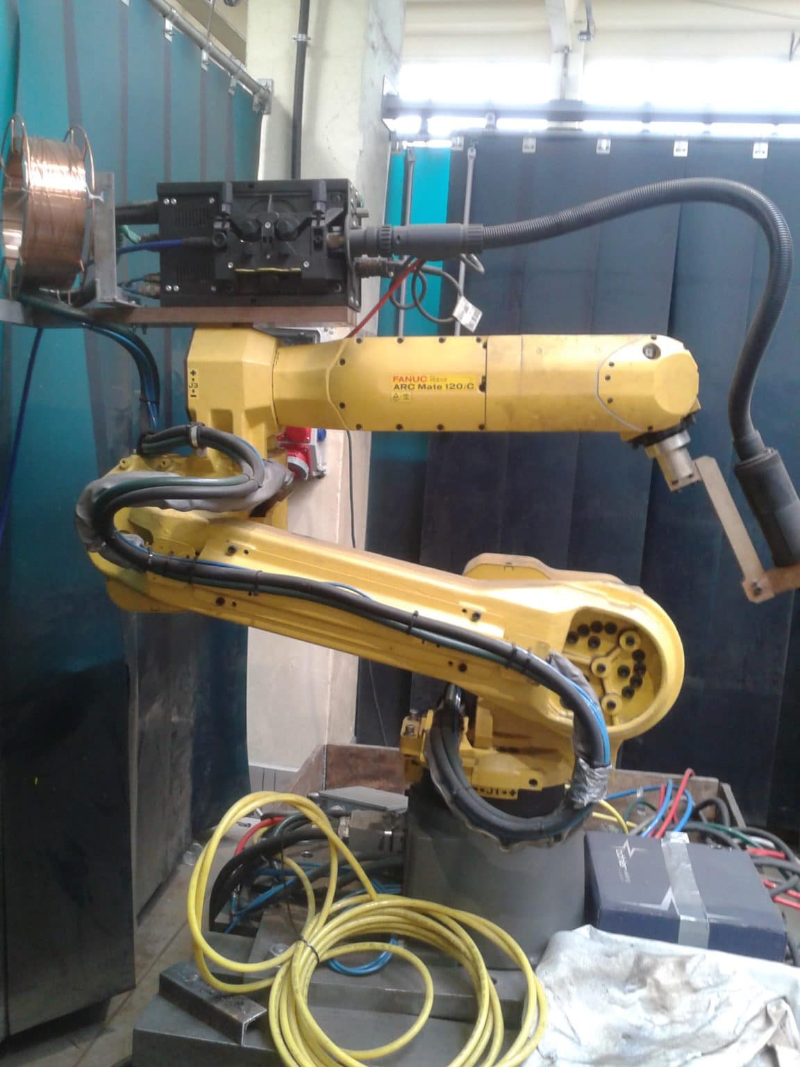 Fanuc ARC Mate 120iC robotic welding cell - Maszyneria