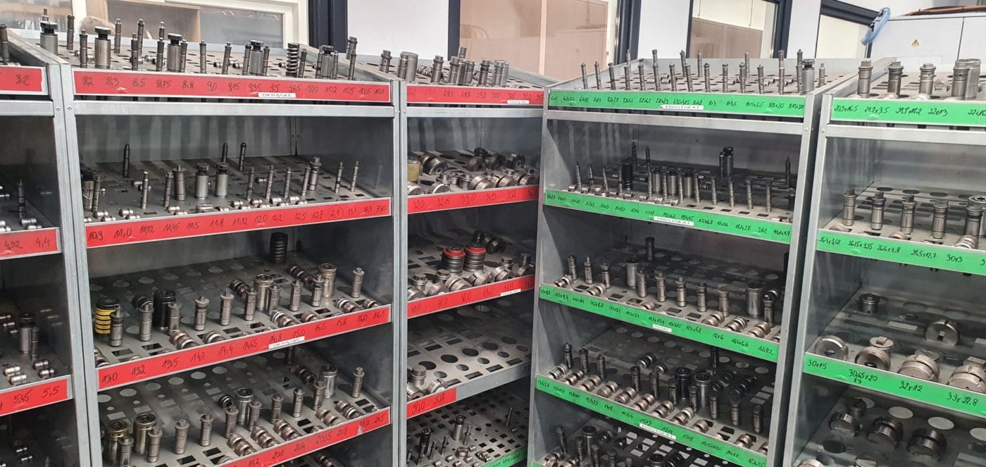 AMADA EMZ-3510 NT turret punching machine