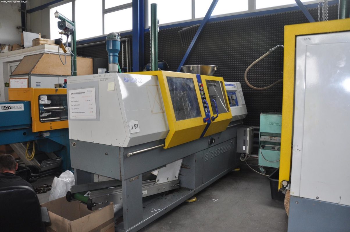 BATTENFELD BA 500 CD injection molding machine