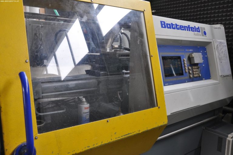 BATTENFELD BA 500 CD injection molding machine