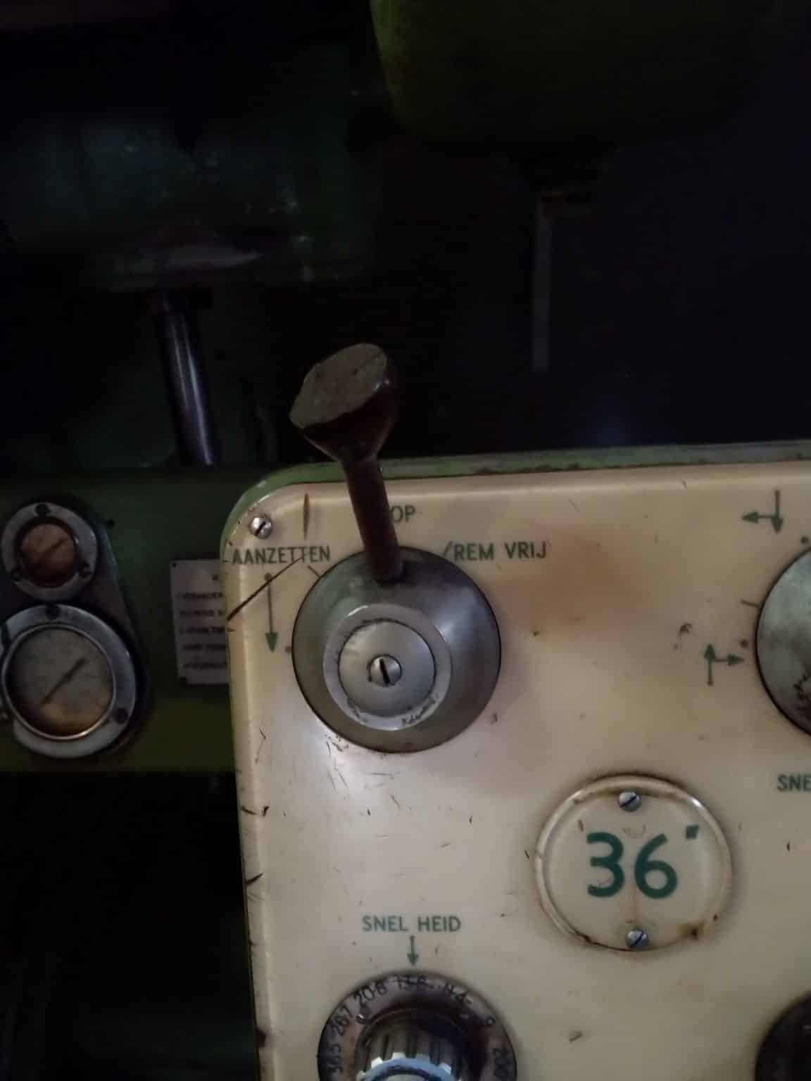 WEBSTER & BENNETT vertical carousel lathe