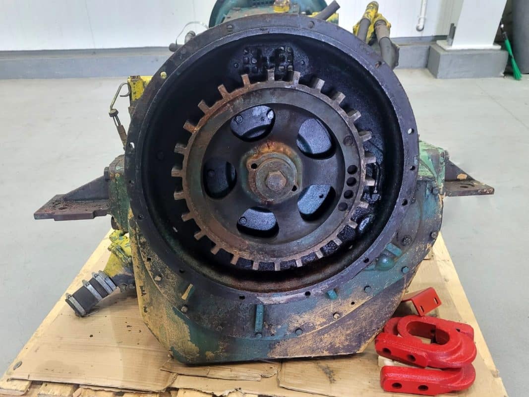 TWIN DISC MG514 transmission