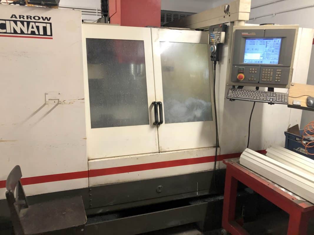 CINCINNATI MILACRON ARROW 1000 CNC milling machine