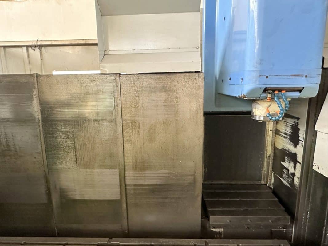 MAZAK VTC 20C milling centre