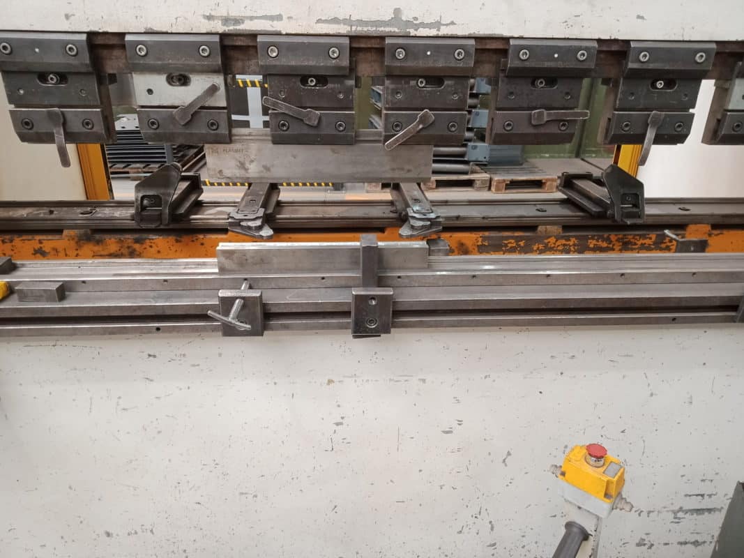 ERMAK CNC HAP 3200 CNC press brake