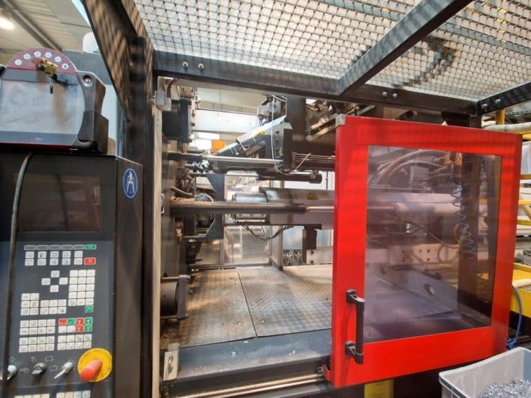 FERROMATIK MILACRON K-TEC 450 injection moulding machine