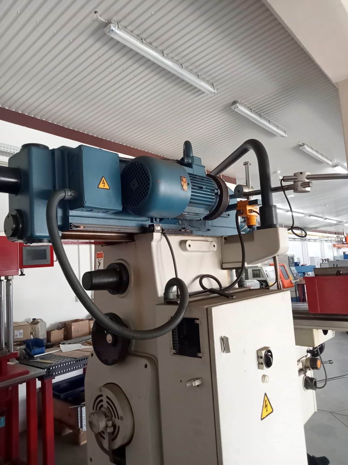 LAGUN GMR 152 universal milling machine